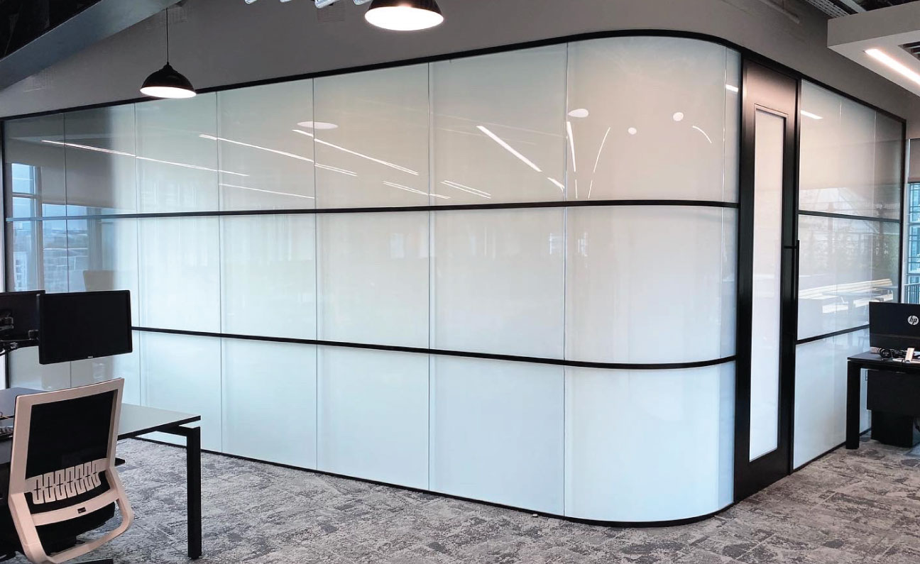 9 Innovative Uses of Glass in Modern Architecture - Customrock